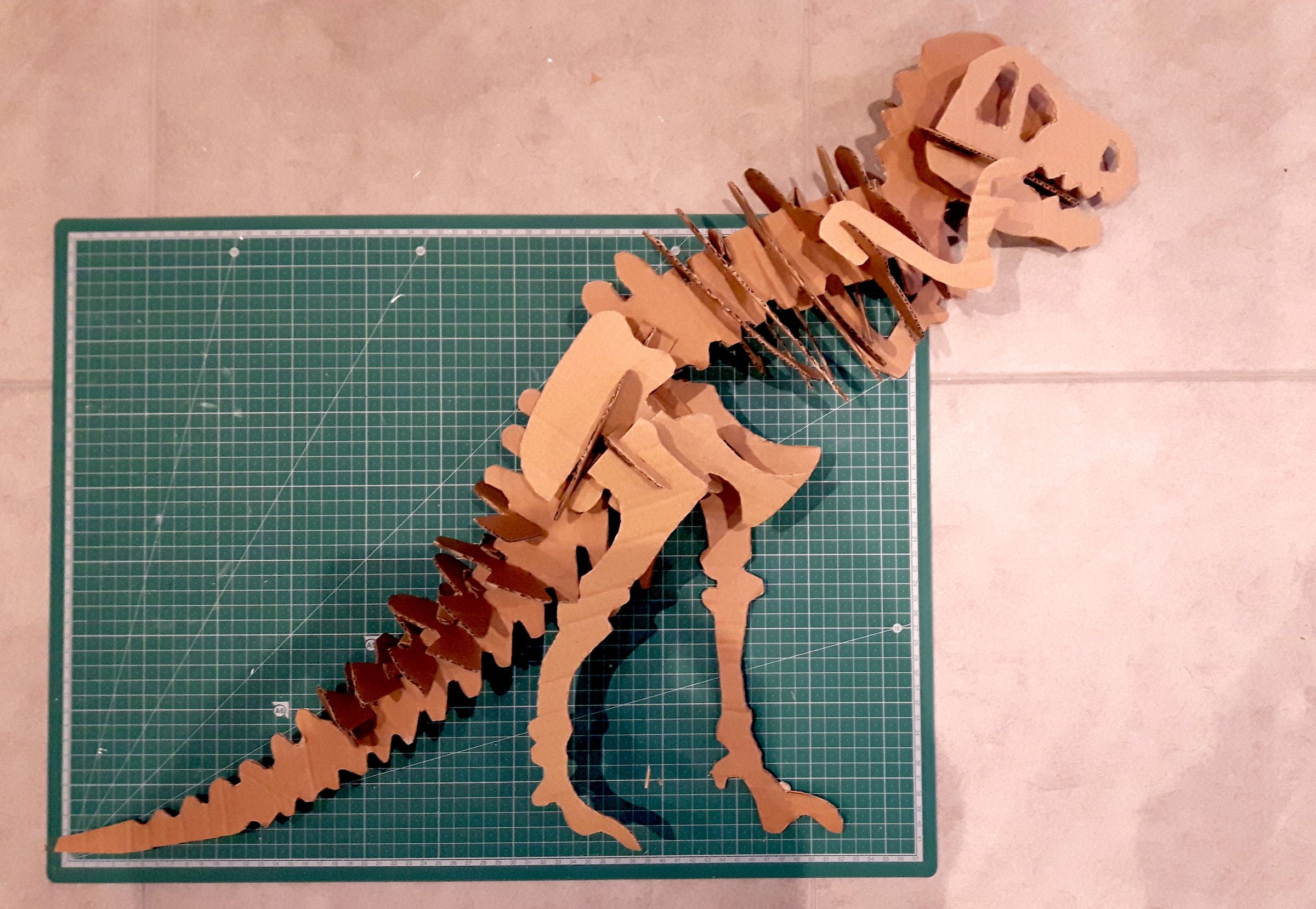 Large Cardboard Dinosaur Skeleton : 5 Steps - Instructables
