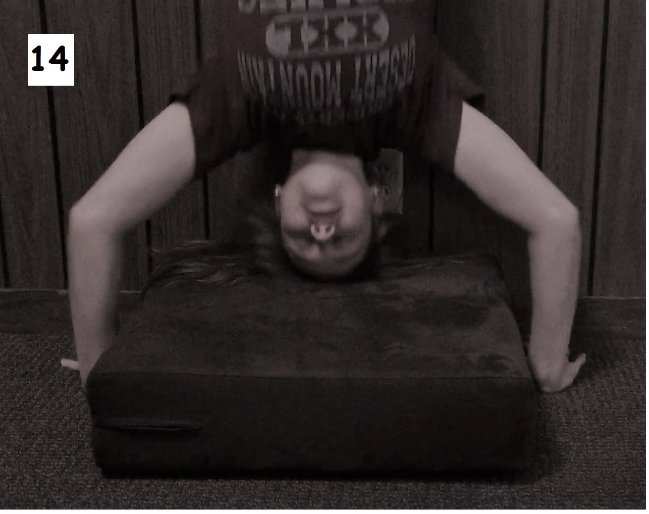 How to Do a Perfect Handstand : 12 Steps (with Pictures) - Instructables