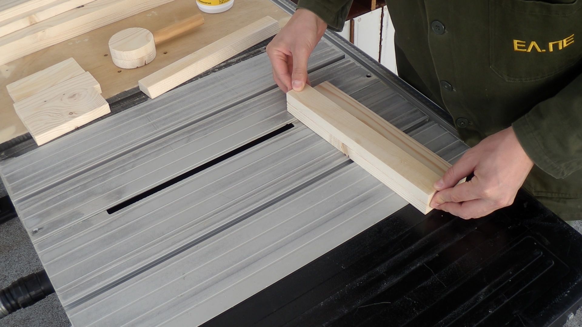 Homemade Table Saw Fence System | Easy Simple New Style : 25 Steps ...