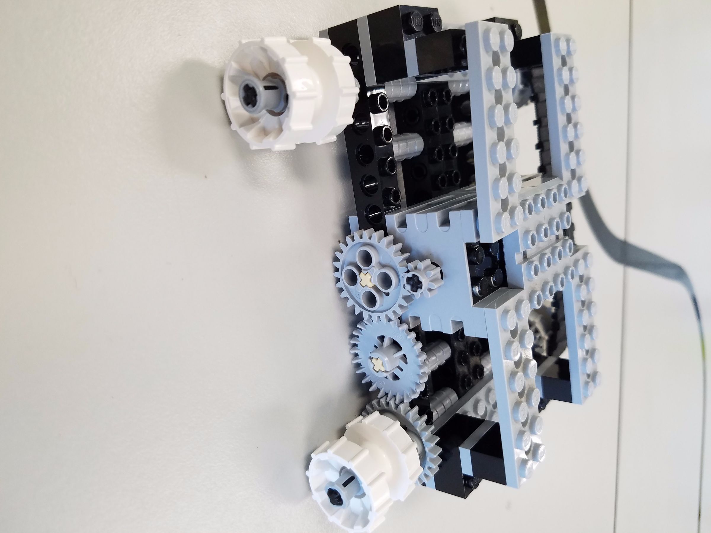 Hacking the Lego Mindstorms RCX With an Arduino Part III: Line Follower ...