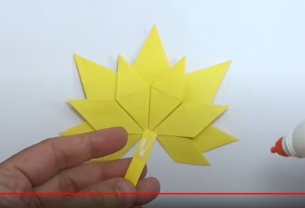 EASY ORIGAMI MAPLE LEAF TUTORIAL : 11 Steps - Instructables