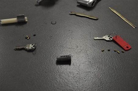 How to Re-Pin a Lock With Original Key : 5 Steps (with Pictures ...