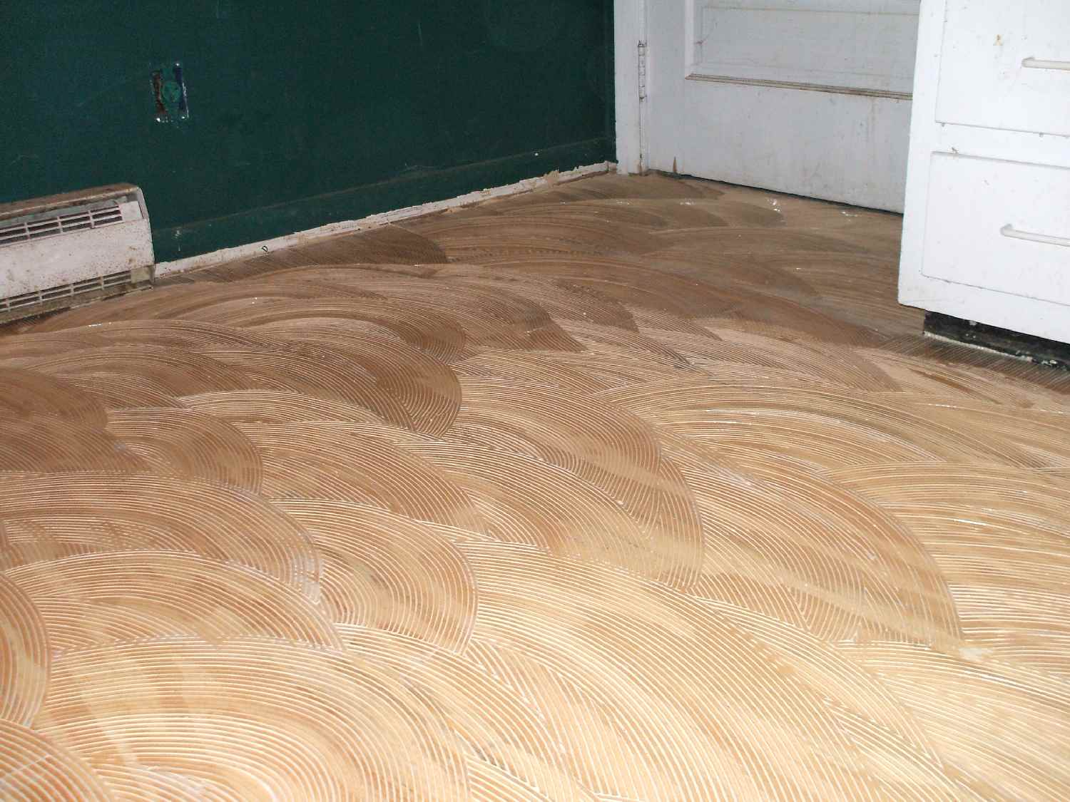 How to Install Commercial Grade Resilient Tile : 6 Steps - Instructables