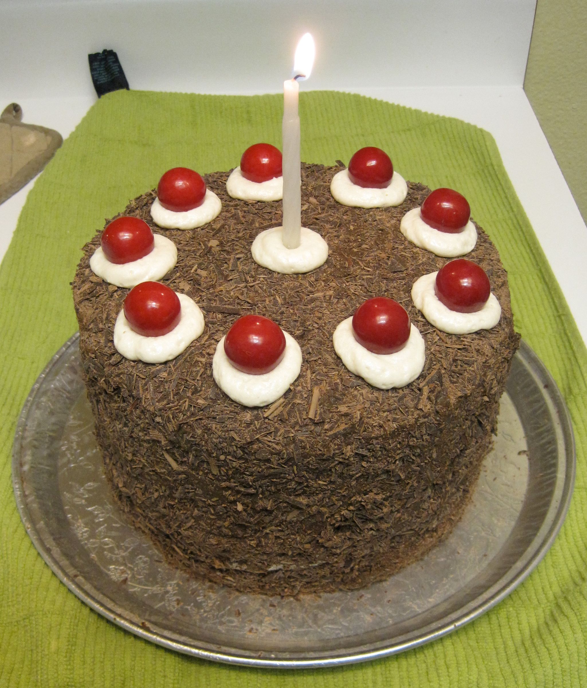 How to Make a Portal Cake : 6 Steps (with Pictures) - Instructables