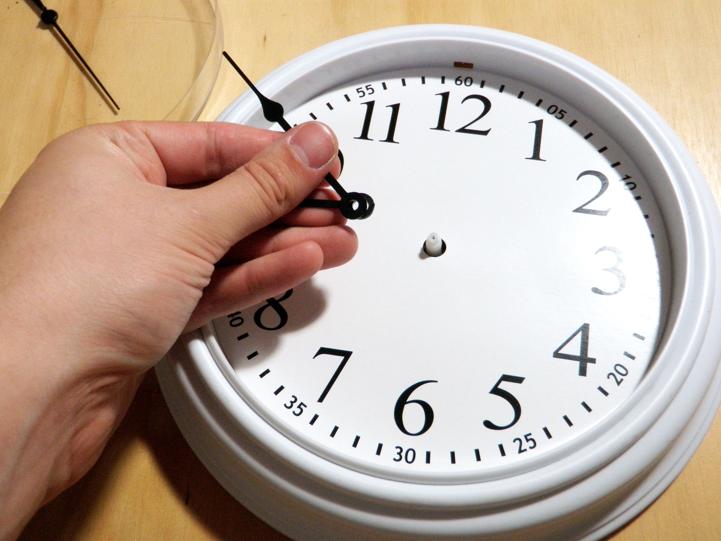 Lunchtime Clock : 9 Steps (with Pictures) - Instructables