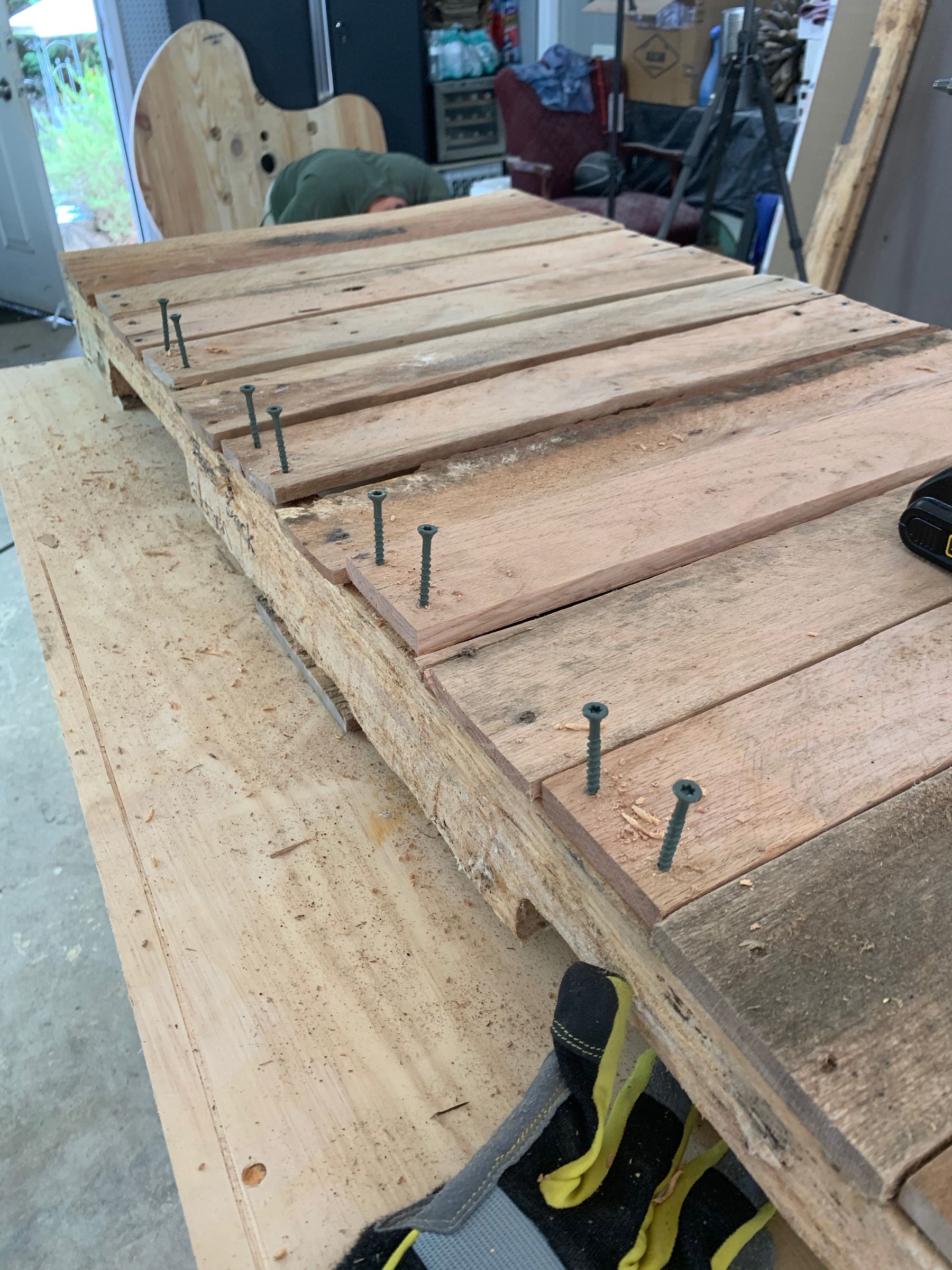 Cable Spool Pallet Bench - DIY Outdoor Seating! : 10 Steps (with ...