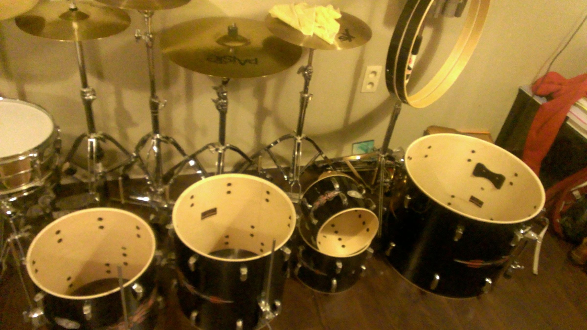 Paint Your Drum Kit - by Painting Your Drum Wraps : 10 Steps (with ...