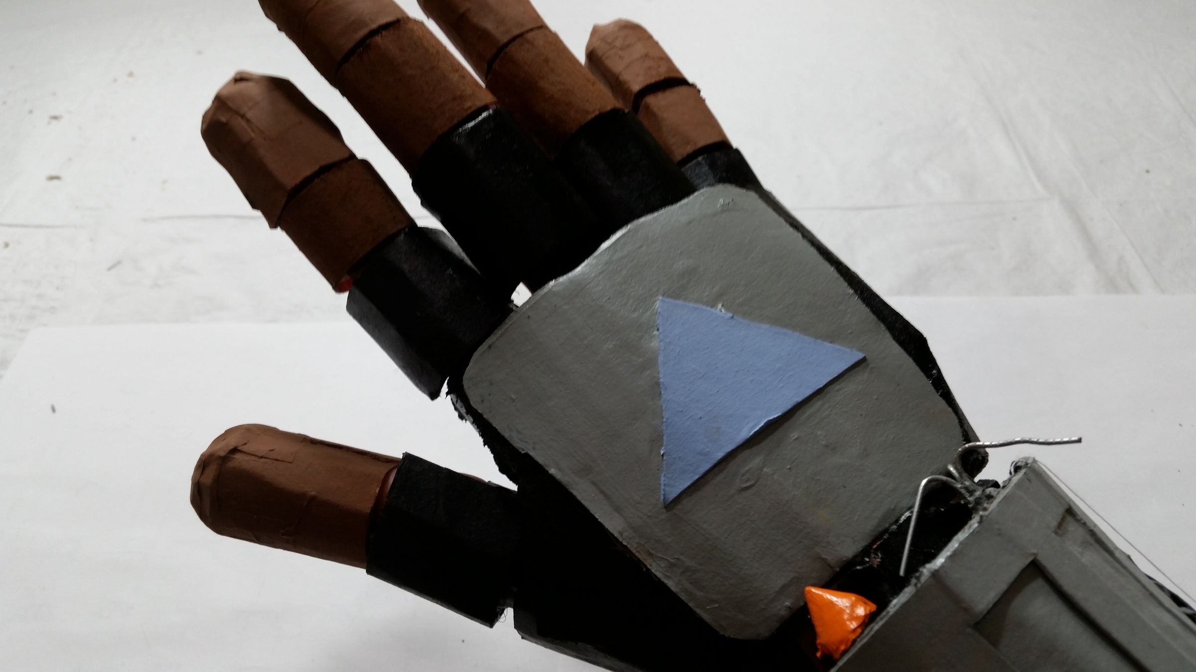 Working Cardboard Mandalorian Gauntlet: How to Make It : 14 Steps (with ...