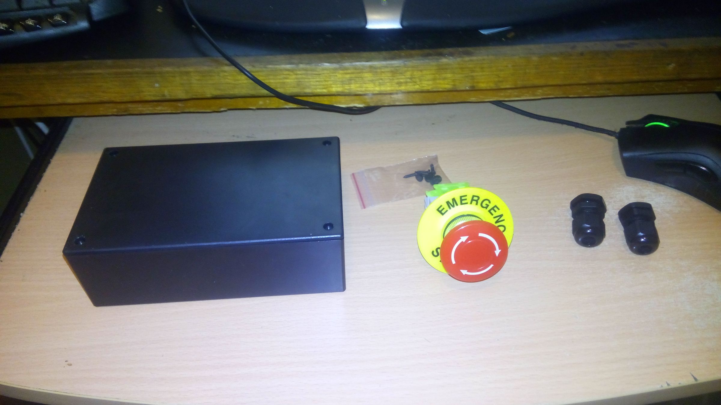 Emergency Stop Button : 10 Steps (with Pictures) - Instructables