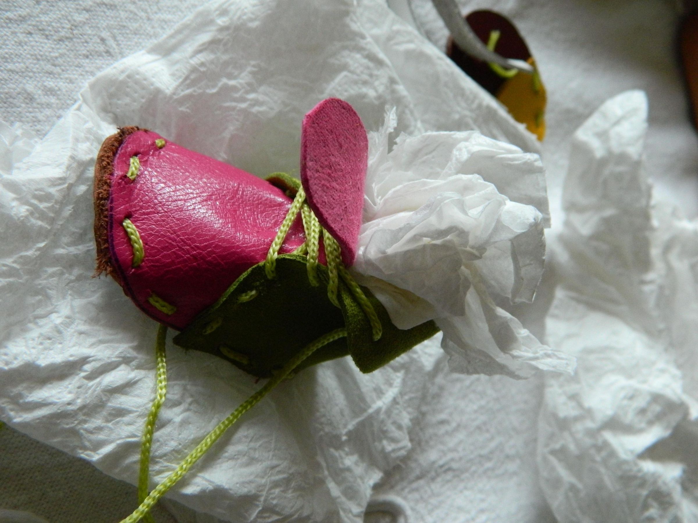 Leather Shoe Key Chain : 14 Steps (with Pictures) - Instructables