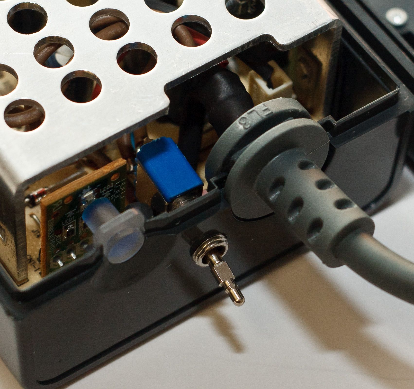 Modified "Brick" Power Supply : 14 Steps (with Pictures) - Instructables