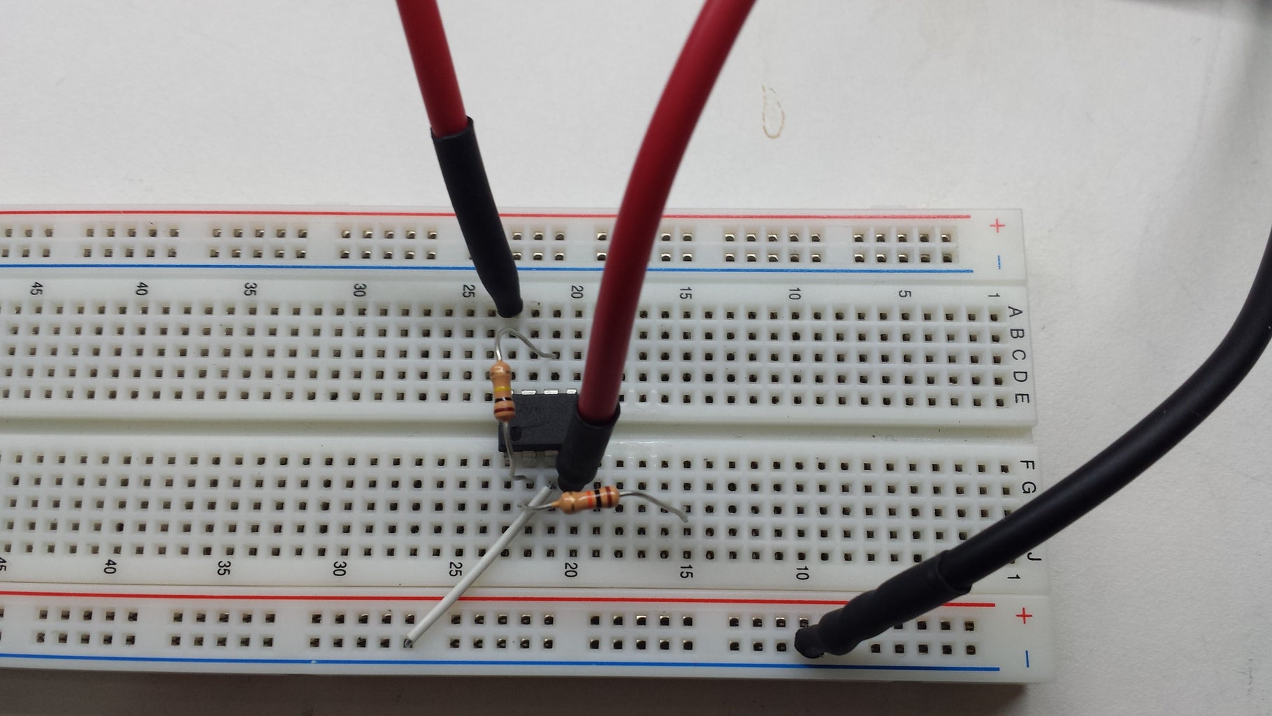 Op amp investing and non-inverting amplifier circuit breadboard Op amp investing and non-inverting amplifier circuit breadboard