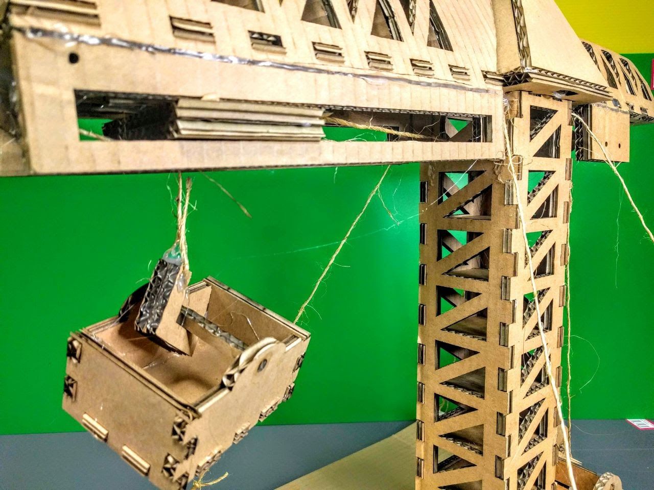 Cardboard Crane : 5 Steps (with Pictures) - Instructables