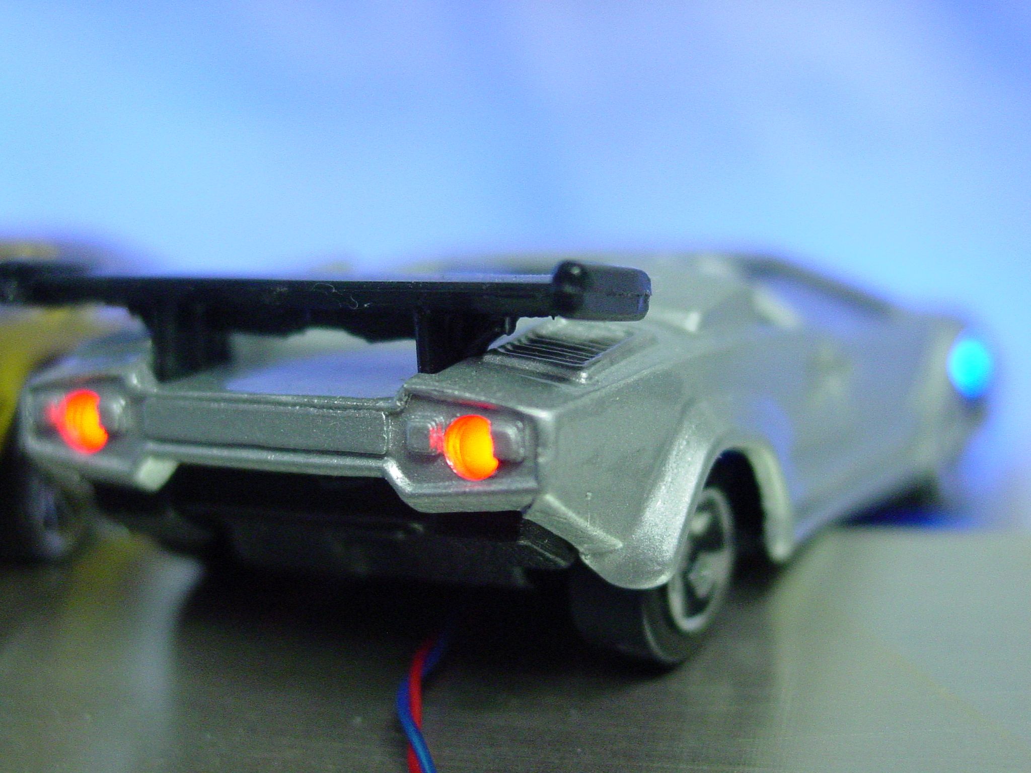 LED Hotwheels : 7 Steps - Instructables