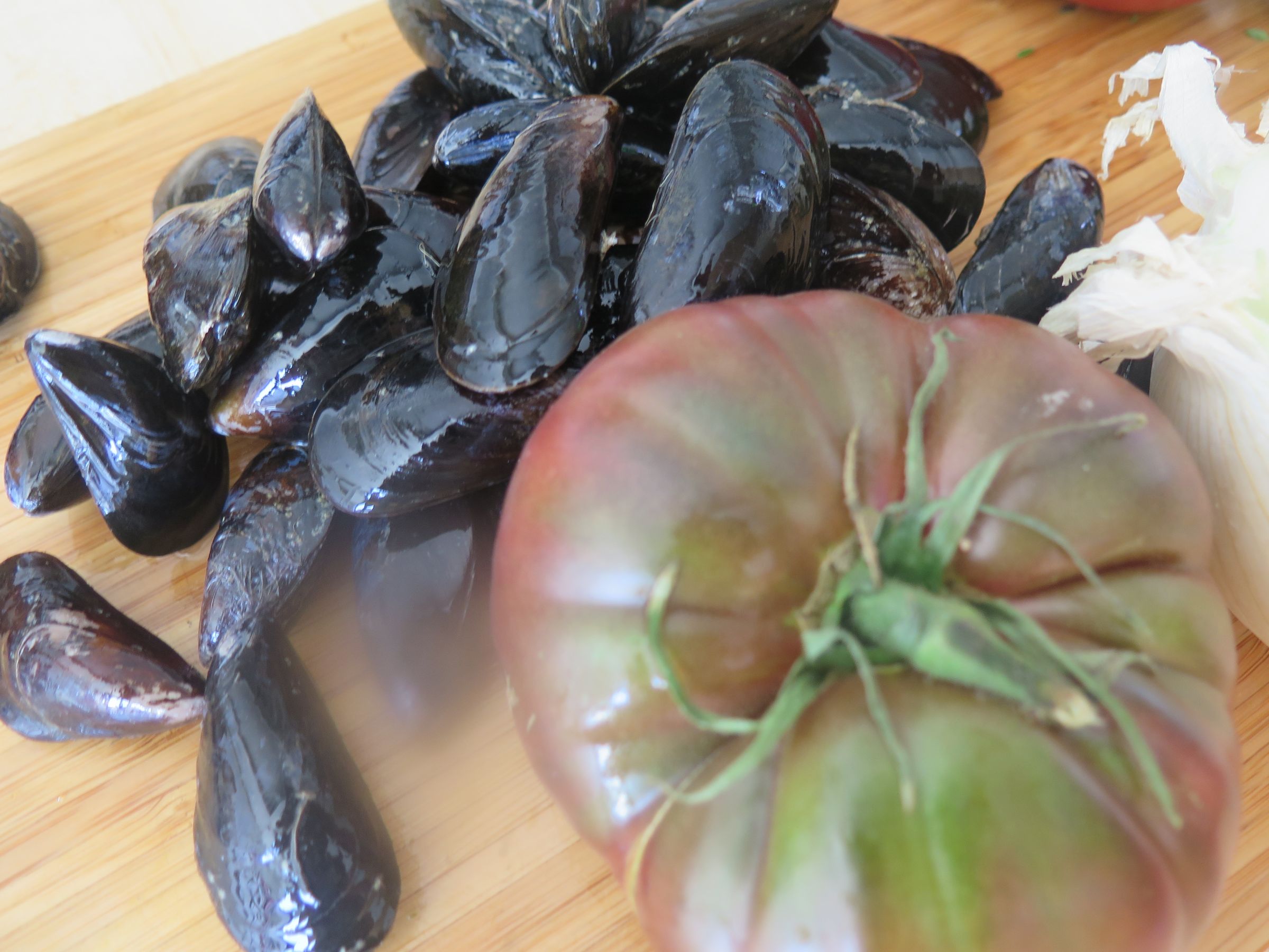 How to Harvest and Cook Mussels : 4 Steps - Instructables