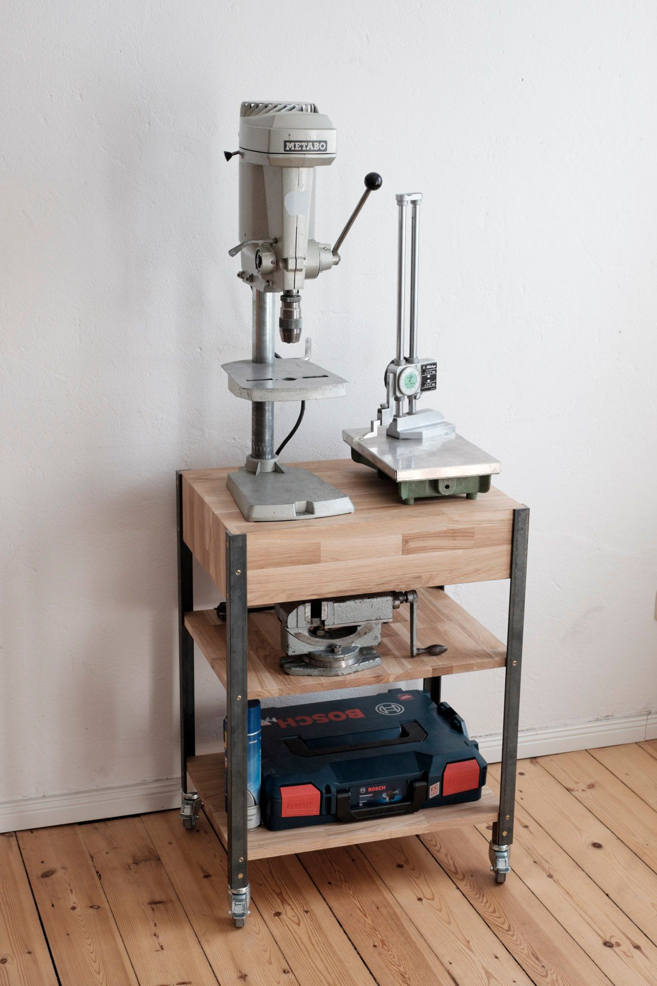 Workbench on Wheels : 5 Steps (with Pictures) - Instructables