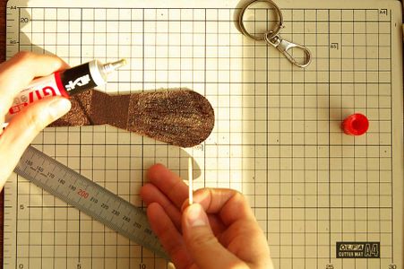 How to Make Key-ring Tags : 9 Steps (with Pictures) - Instructables