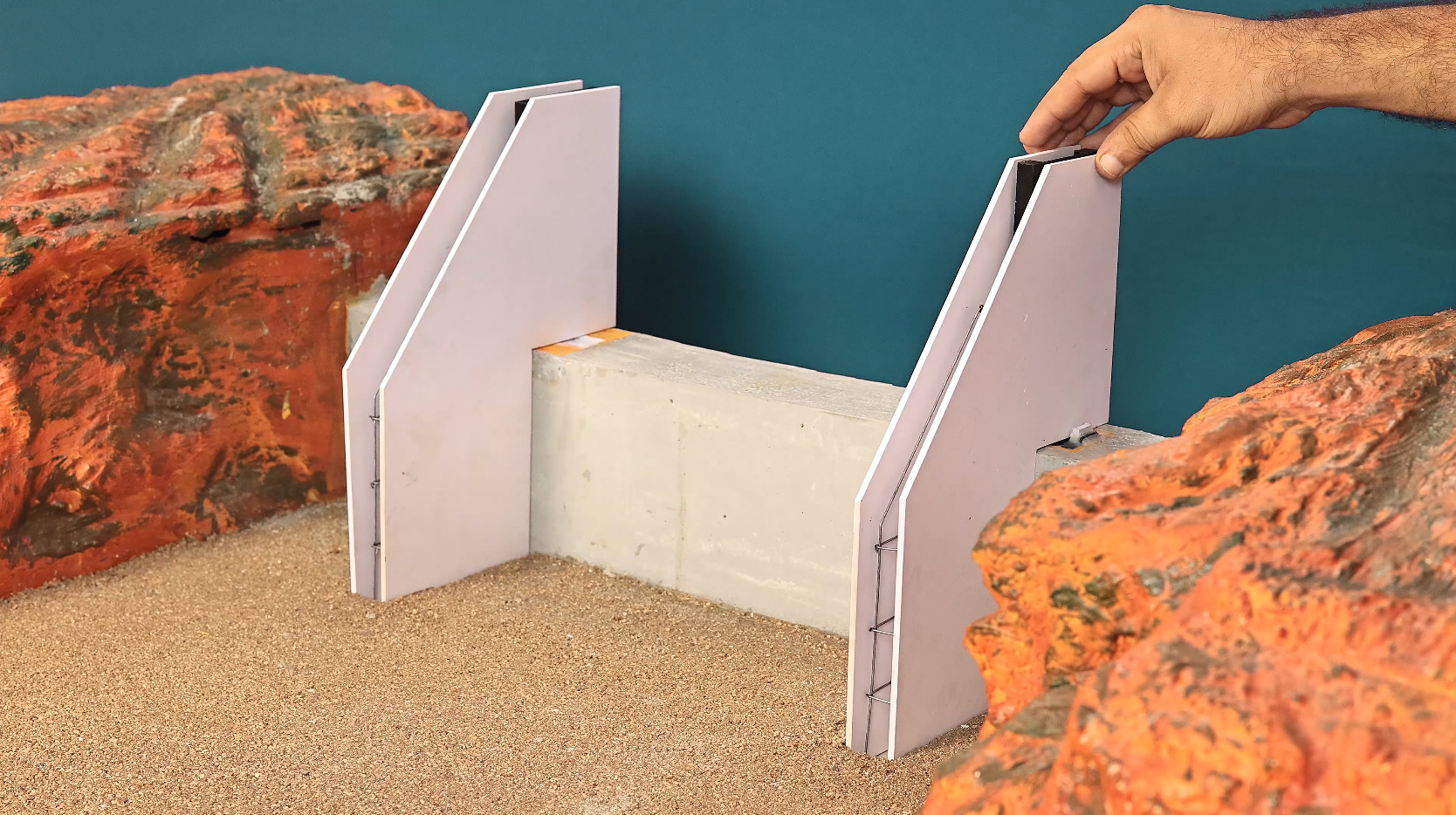 Mini Hydroelectric Concrete Dam : 20 Steps (with Pictures) - Instructables