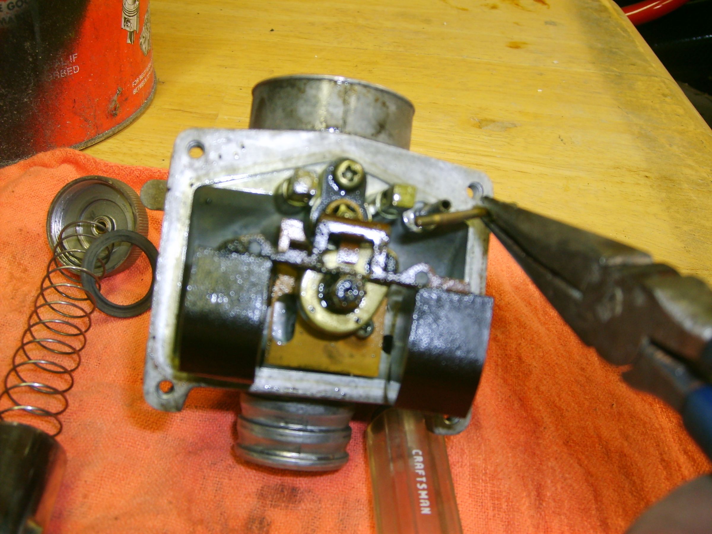 Cleaning a Carburetor in 8 Easy Steps! : 8 Steps - Instructables