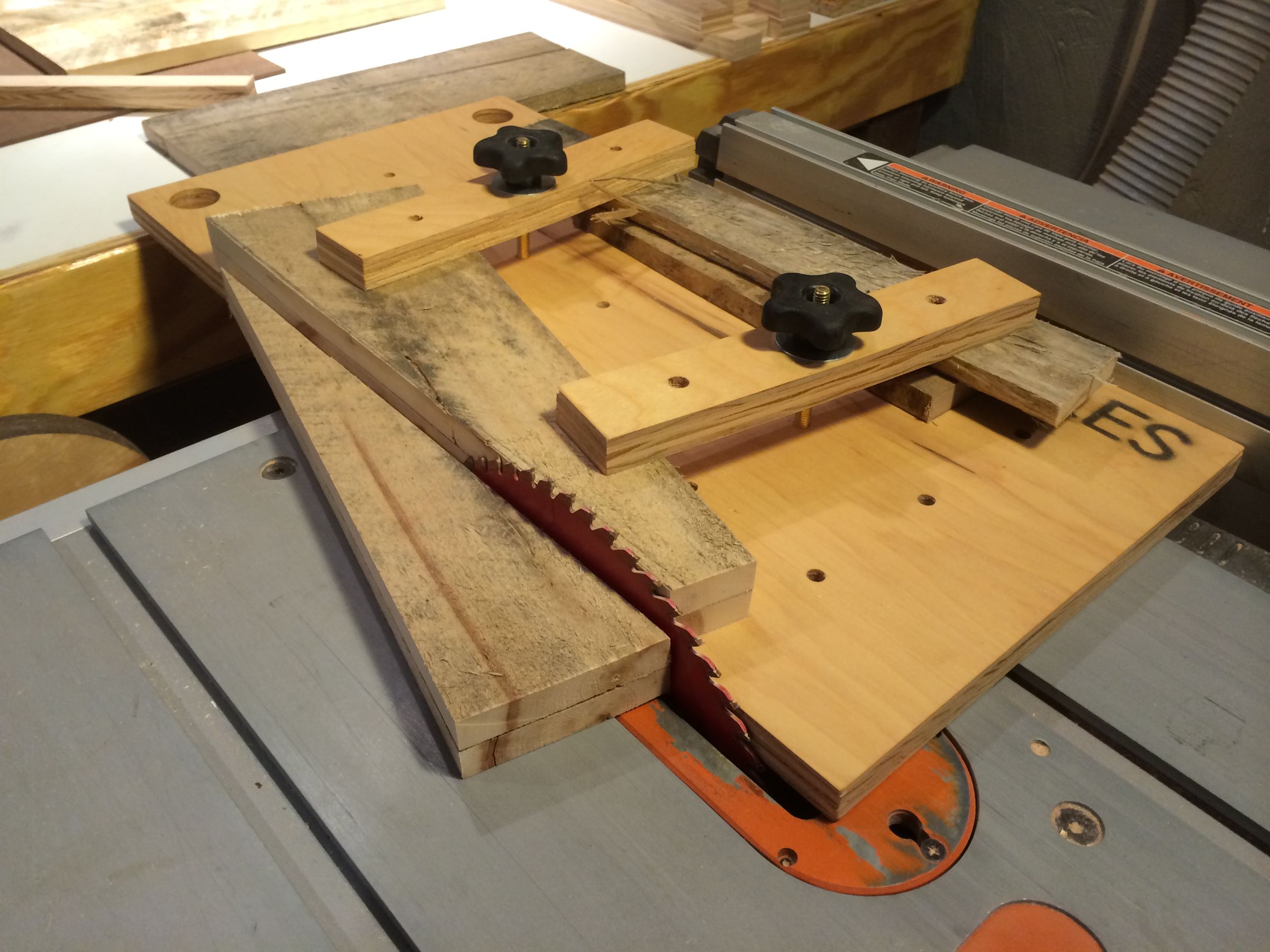 The Wild Rabbit Feeder : 6 Steps - Instructables