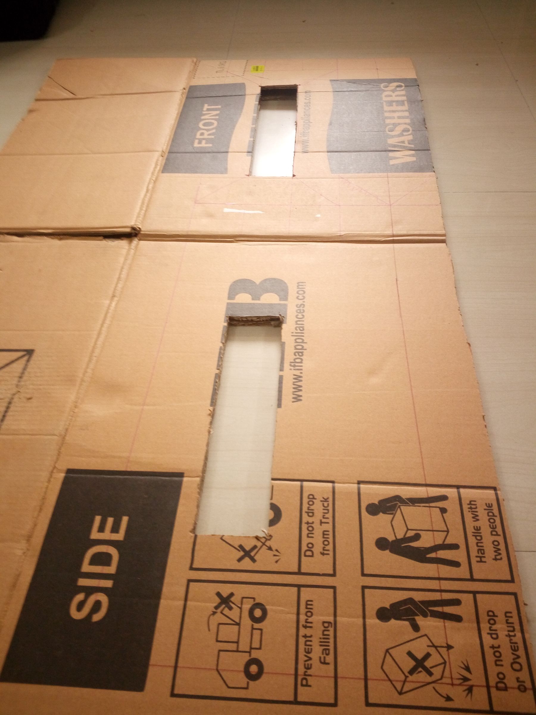 Cardboard Side Table : 4 Steps (with Pictures) - Instructables