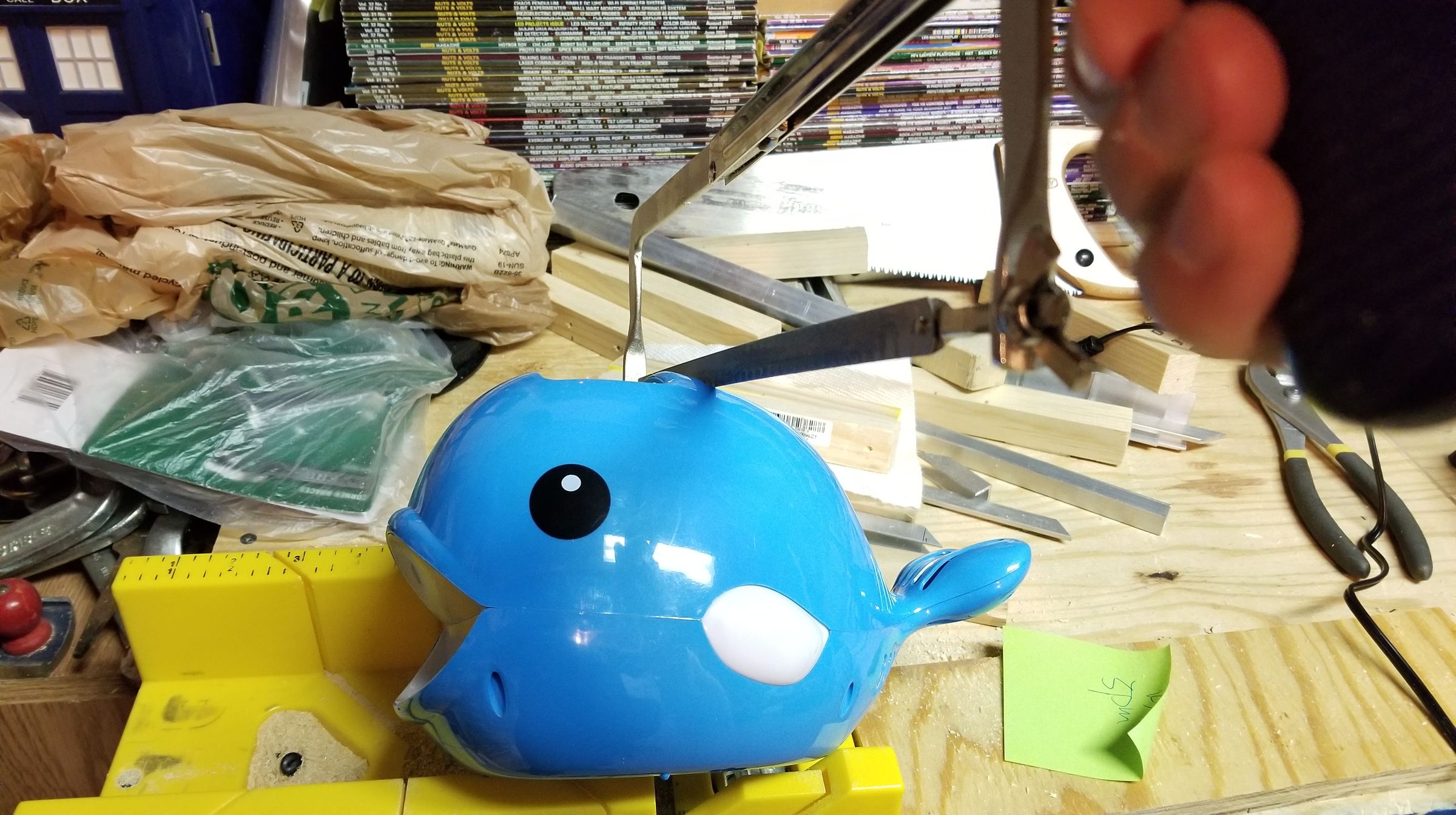 “Finding Nemo” Mobile Aquarium With Bubble Volcano & LEDs : 33 Steps ...