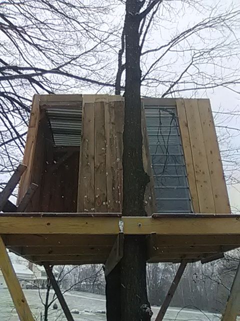 How to Build a Treehouse : 17 Steps (with Pictures) - Instructables
