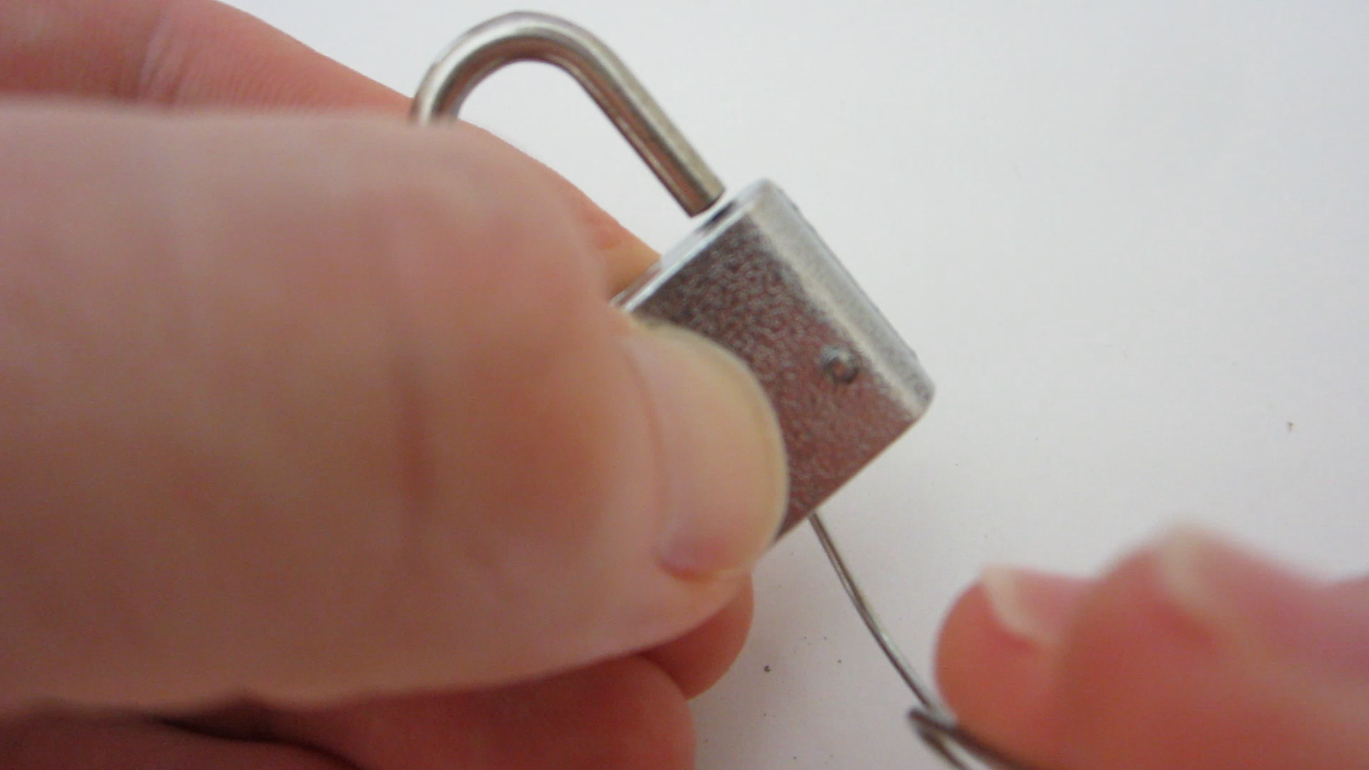 How to Pick Simple Locks/Latches With a Paper Clip : 6 Steps (with ...