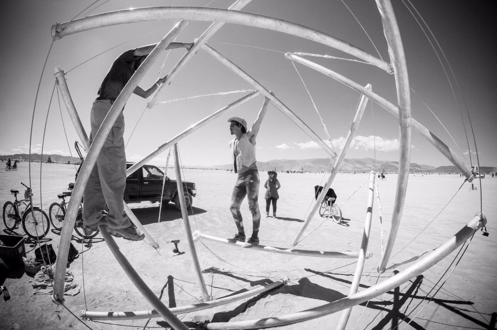 Tensegrity Goes Big for Burning Man : 47 Steps (with Pictures ...