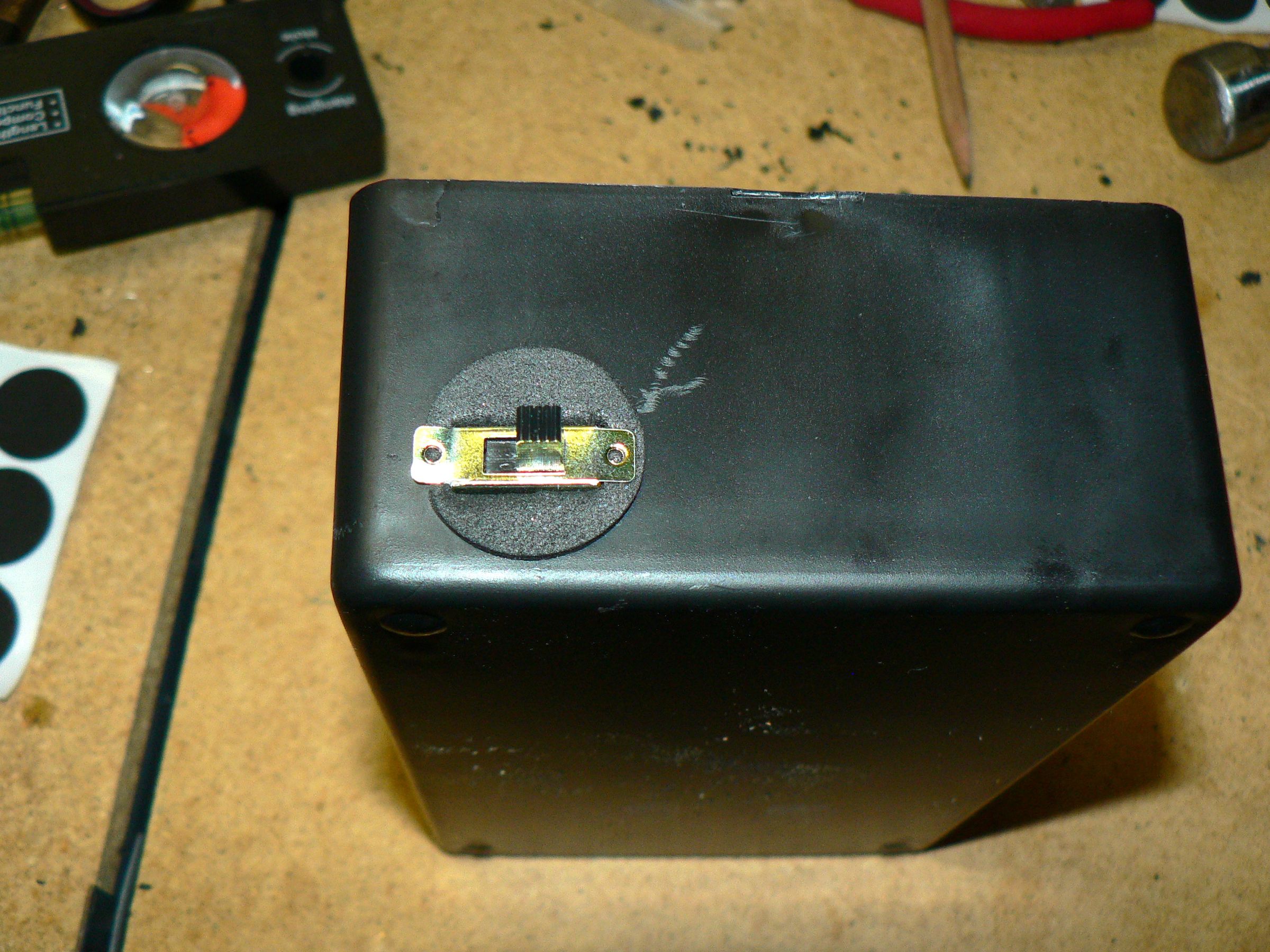 Quiz Show Buzzer System Using Staples Easy Button : 7 Steps (with ...