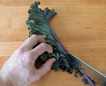 How to Chop Kale : 5 Steps (with Pictures) - Instructables