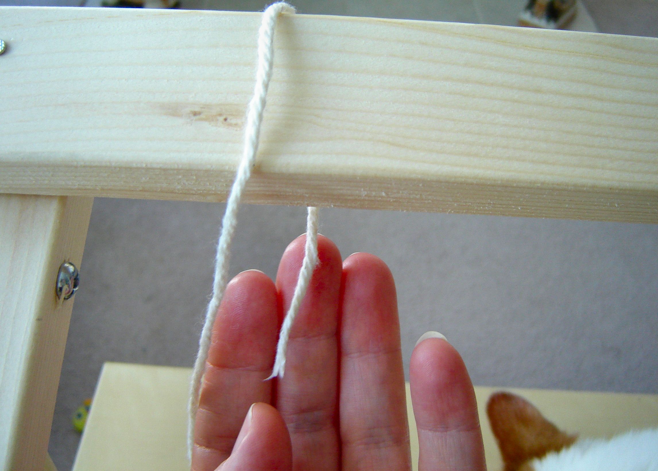 How to Weave on a Frame Loom : 8 Steps (with Pictures) - Instructables
