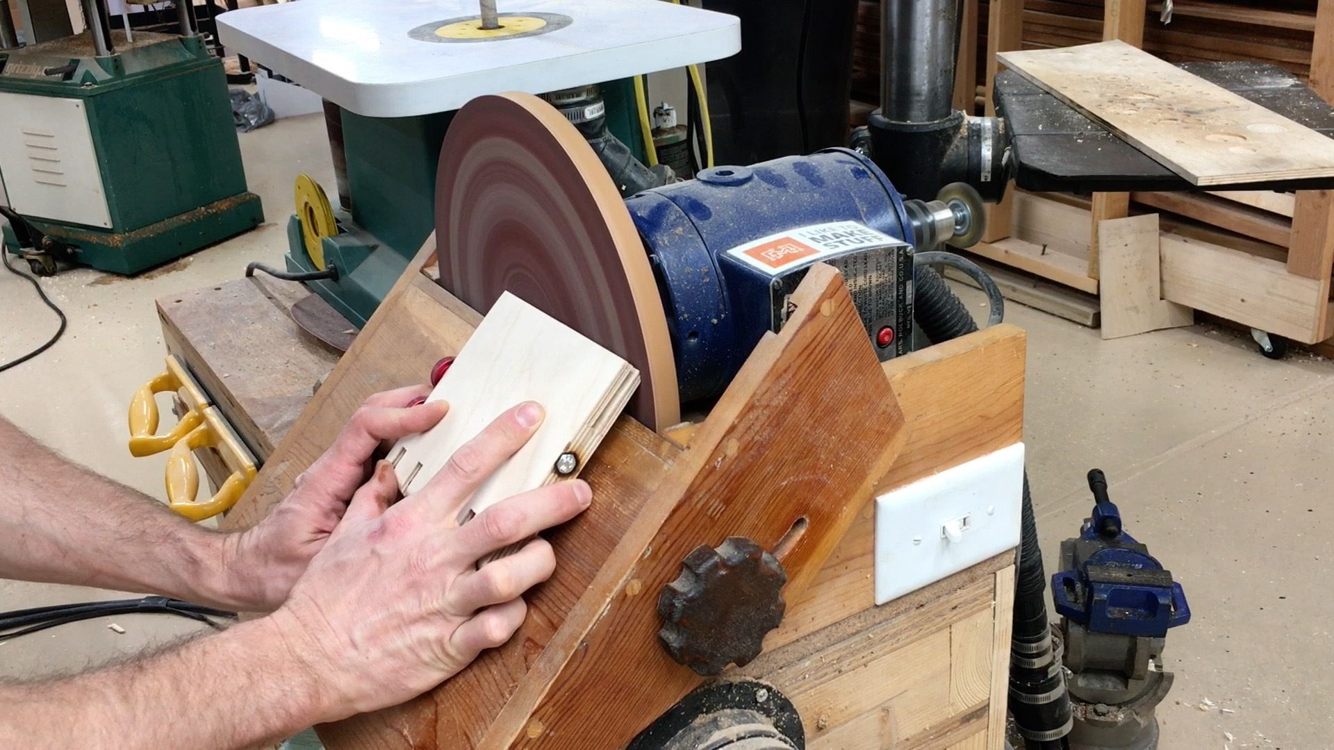 Bandsaw Featherboard and Point Fence : 15 Steps (with Pictures ...