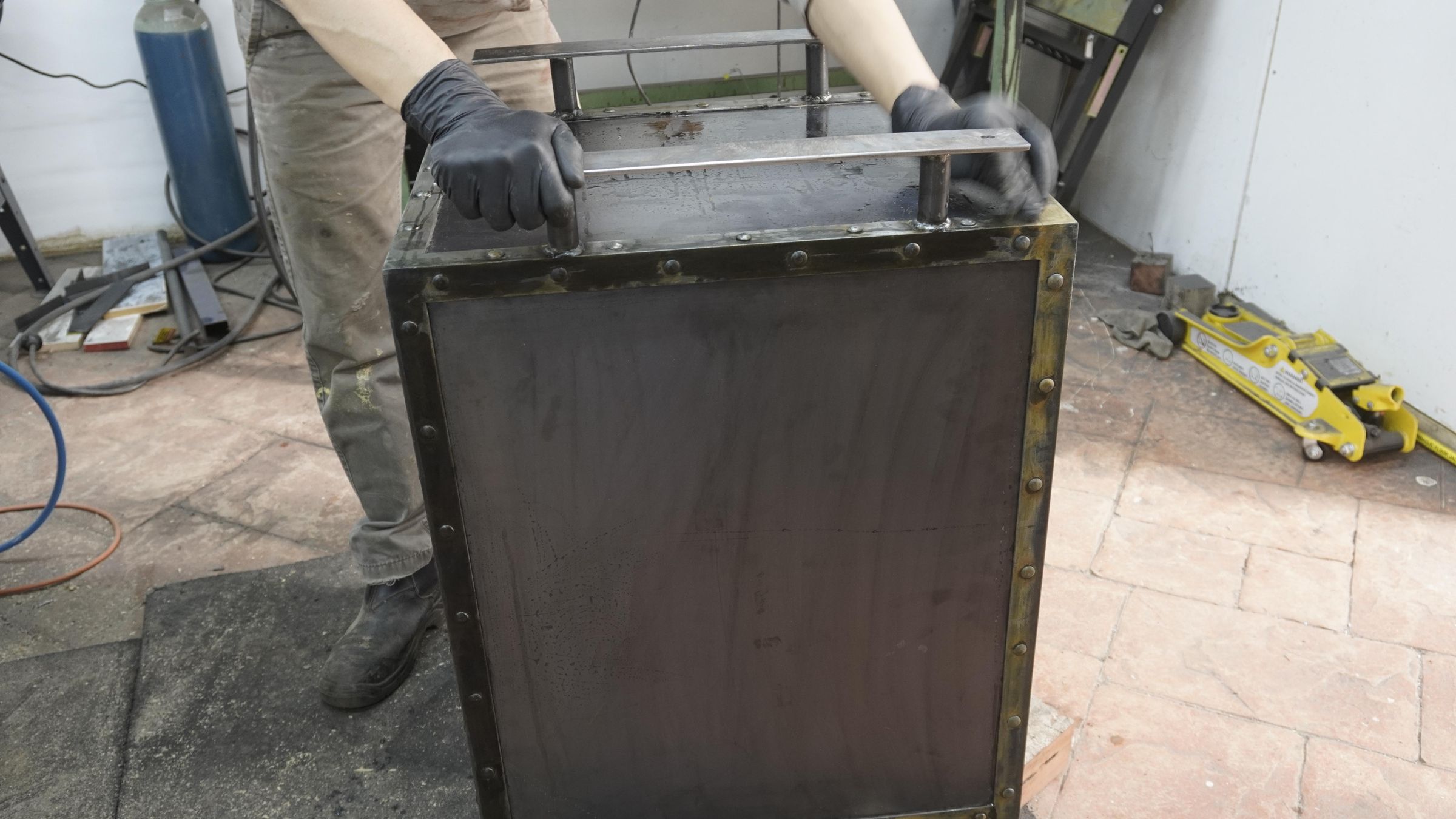 Industrial-style Metal and Timber Study Desk : 5 Steps (with Pictures ...
