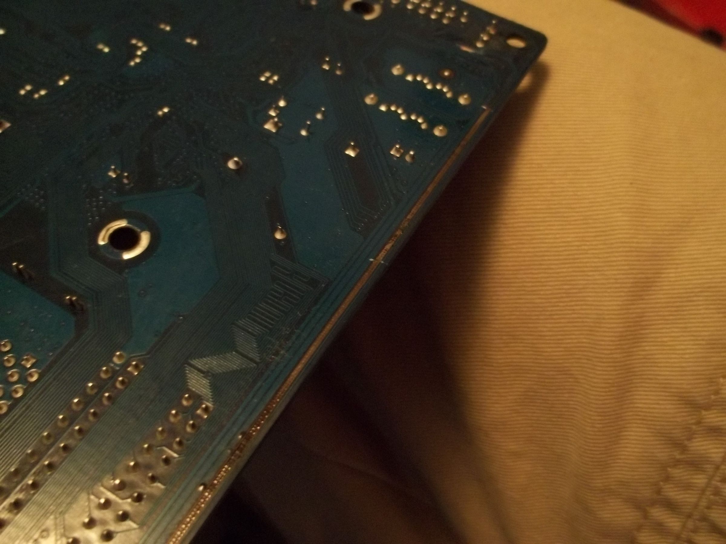 How to Fix Burnt Traces on a PC Motherboard : 4 Steps - Instructables