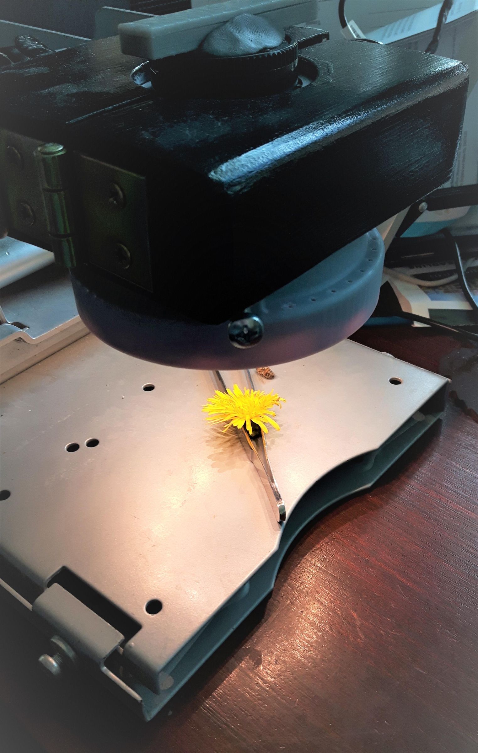 Soldering Microscope From SLR Zoom Lens and TV Wall Mount : 14 Steps ...