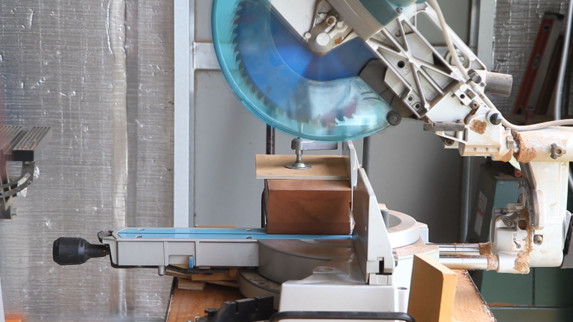 Headphones Stand : 6 Steps (with Pictures) - Instructables