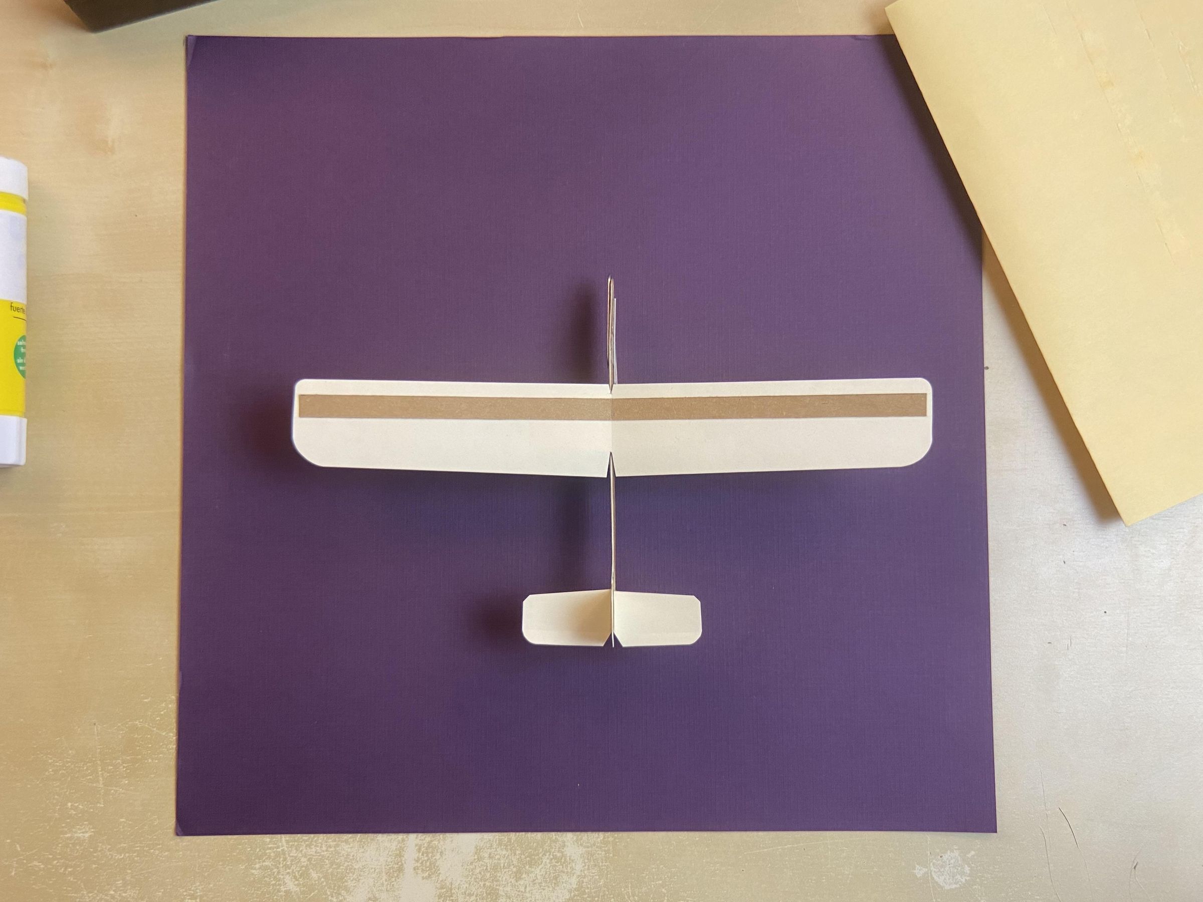 Card Stock Glider / Planeador De Cartulina : 7 Steps (with Pictures ...