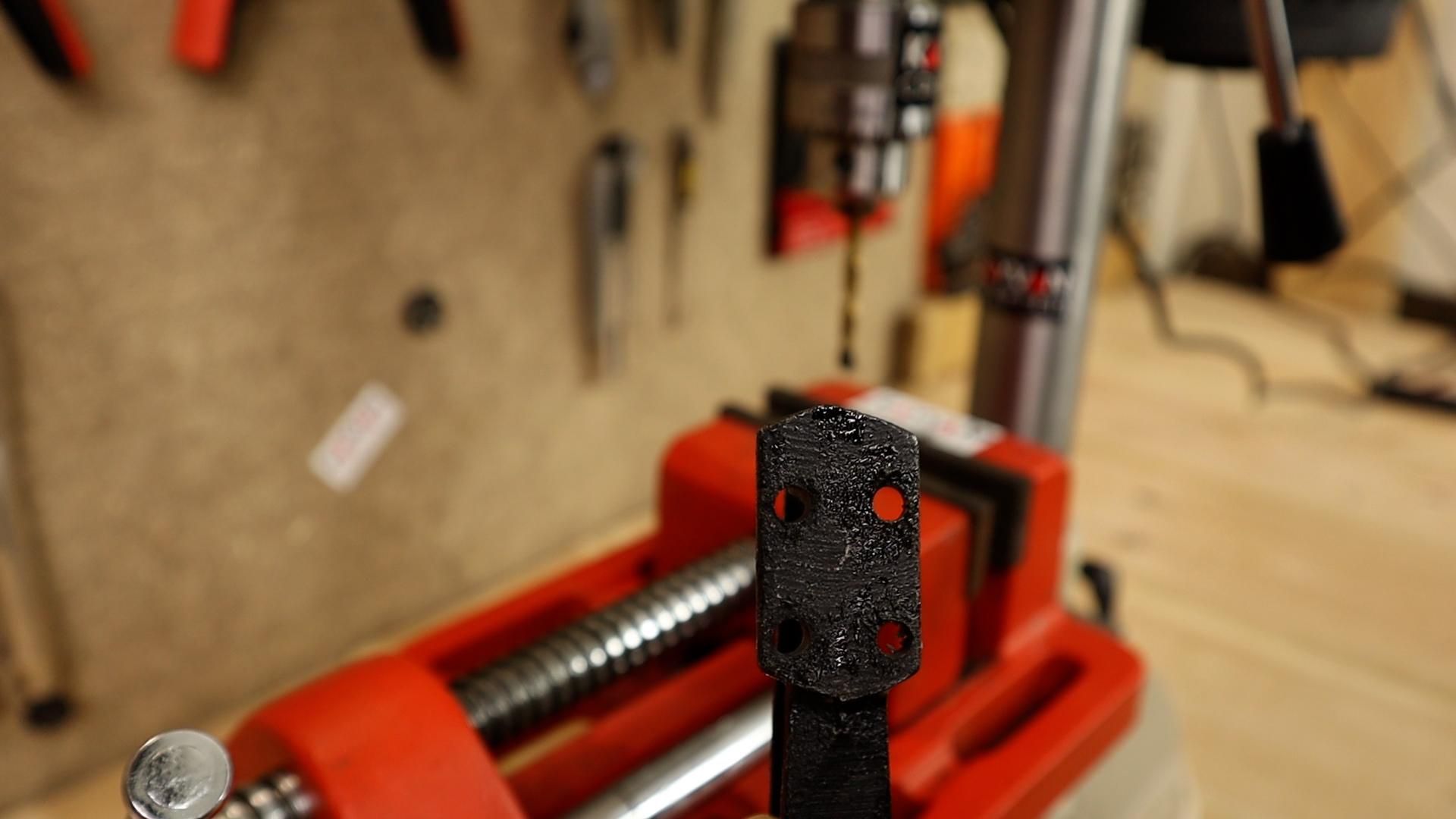 How to Build a Miniature English Wheel : 6 Steps - Instructables