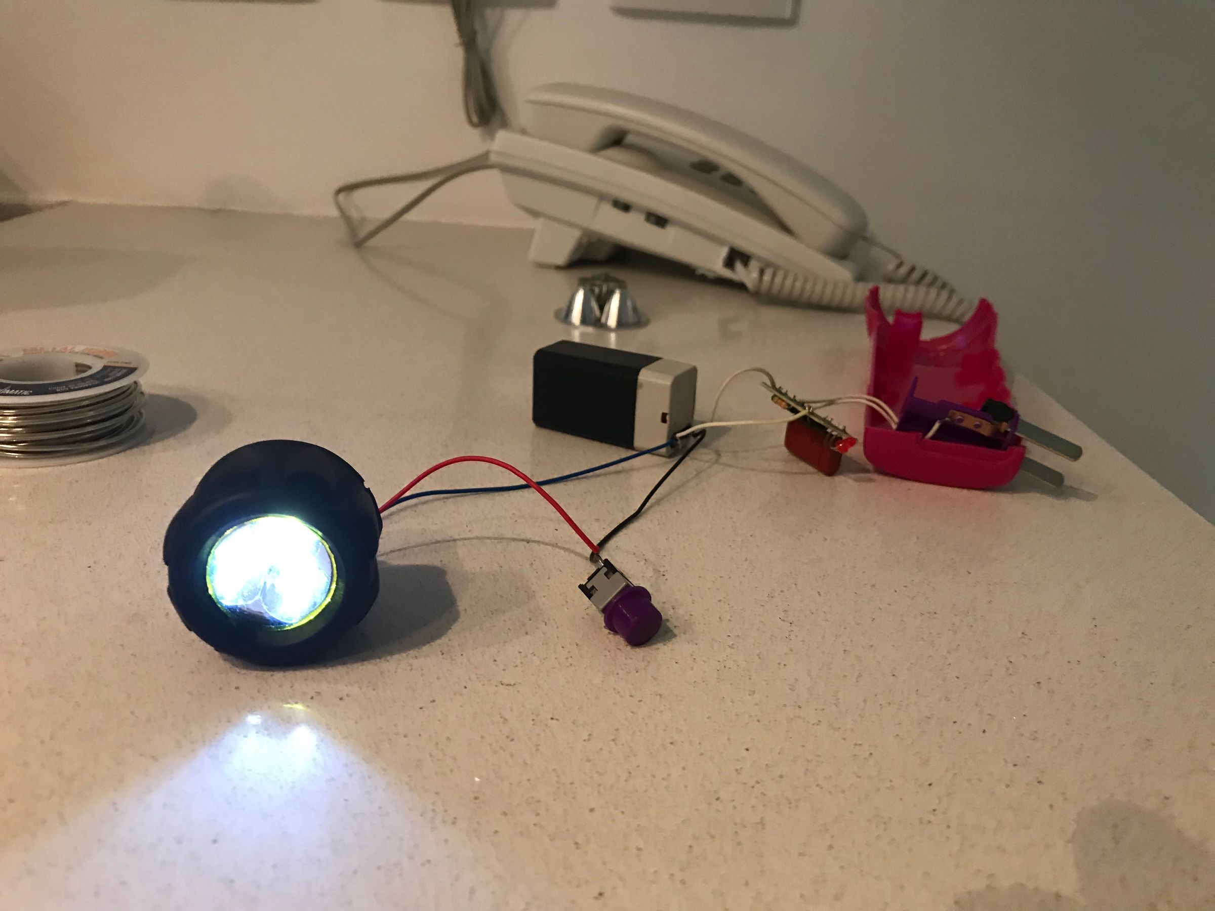 How to Fix a Broken Rechargeable Flashlight!!!!!! : 3 Steps - Instructables