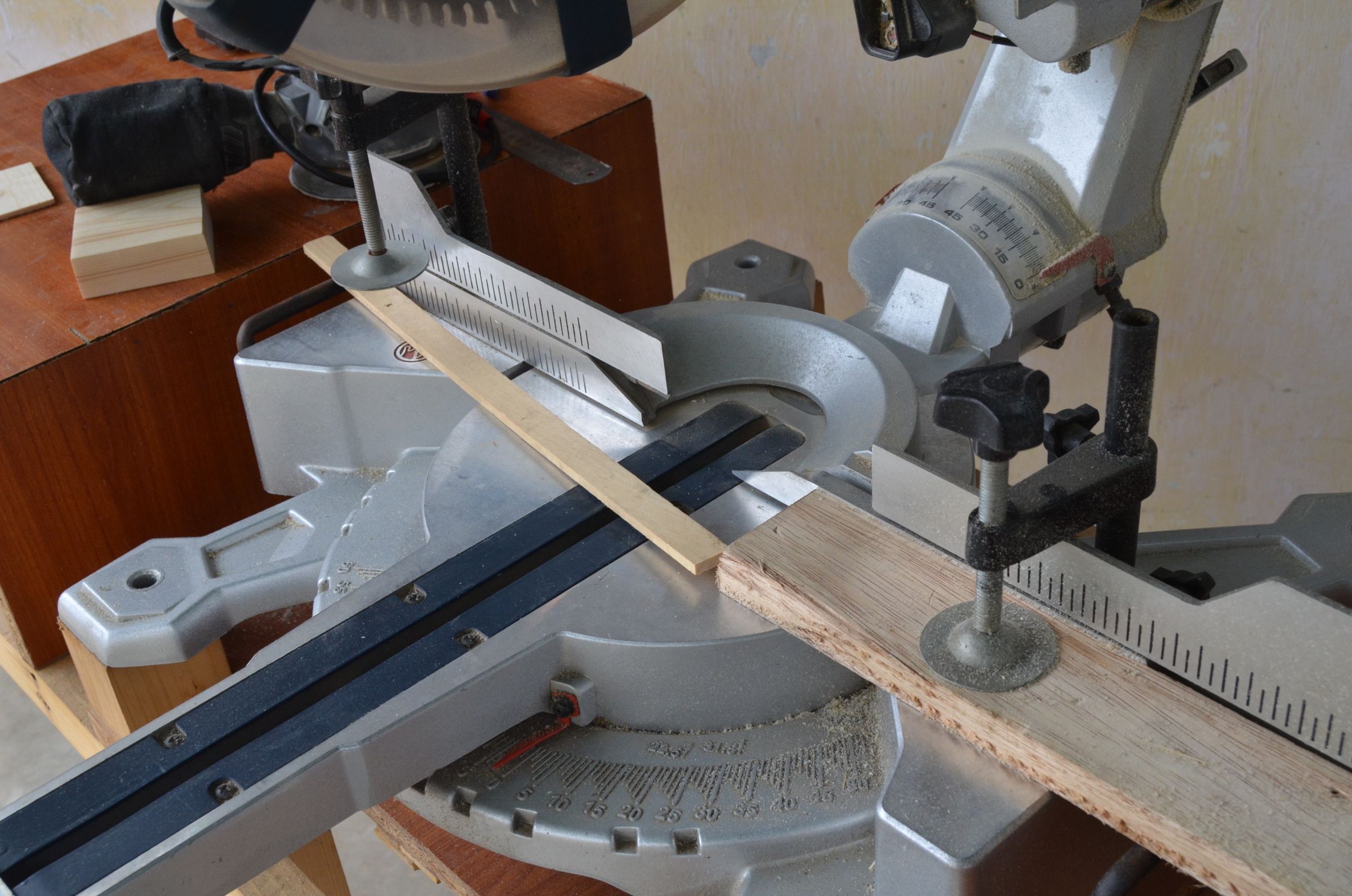 The Classic Wall Clock : 8 Steps (with Pictures) - Instructables