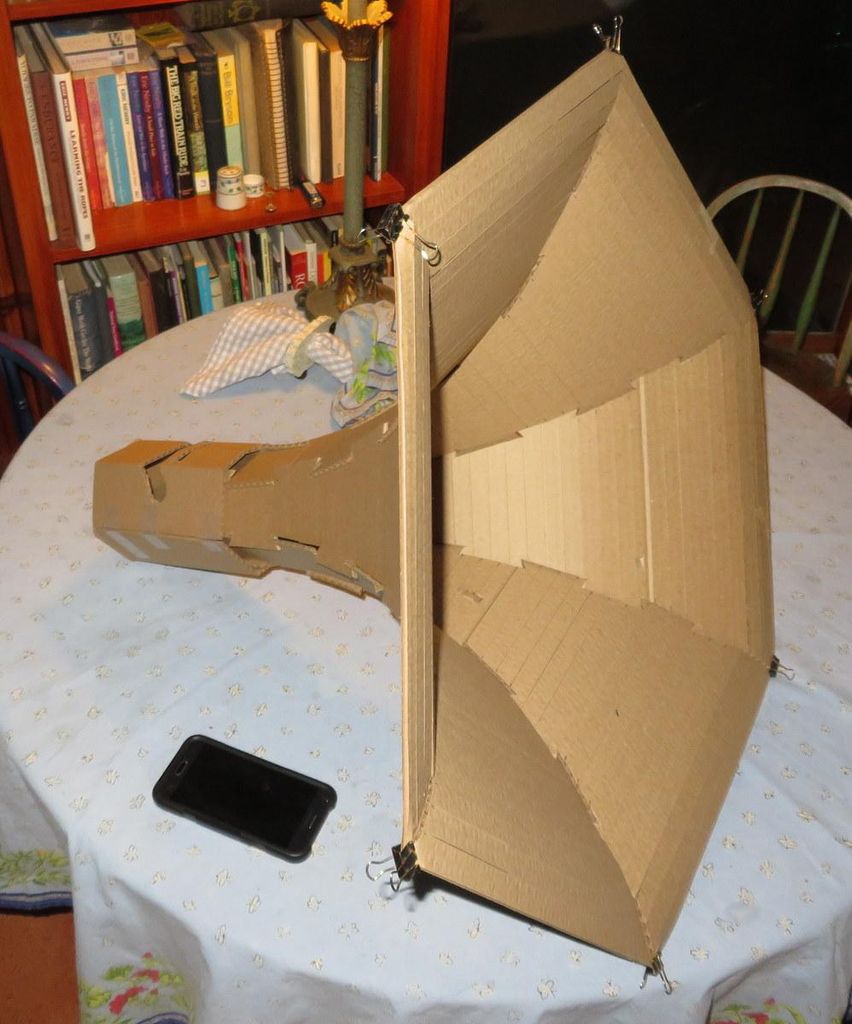 Cardboard Horn Amplifier : 3 Steps (with Pictures) - Instructables