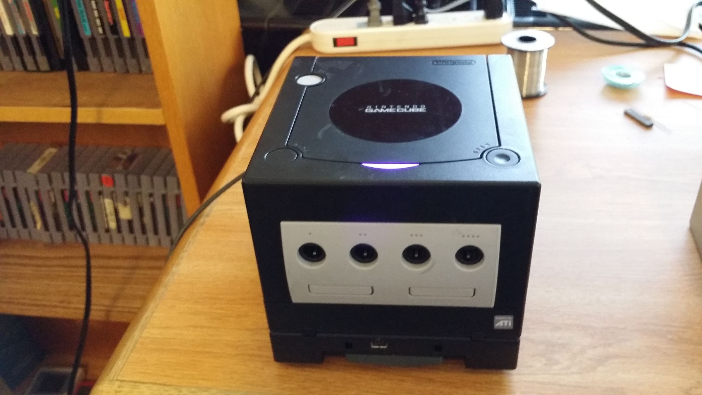 Homemade GameCube Mod-Chip : 10 Steps - Instructables