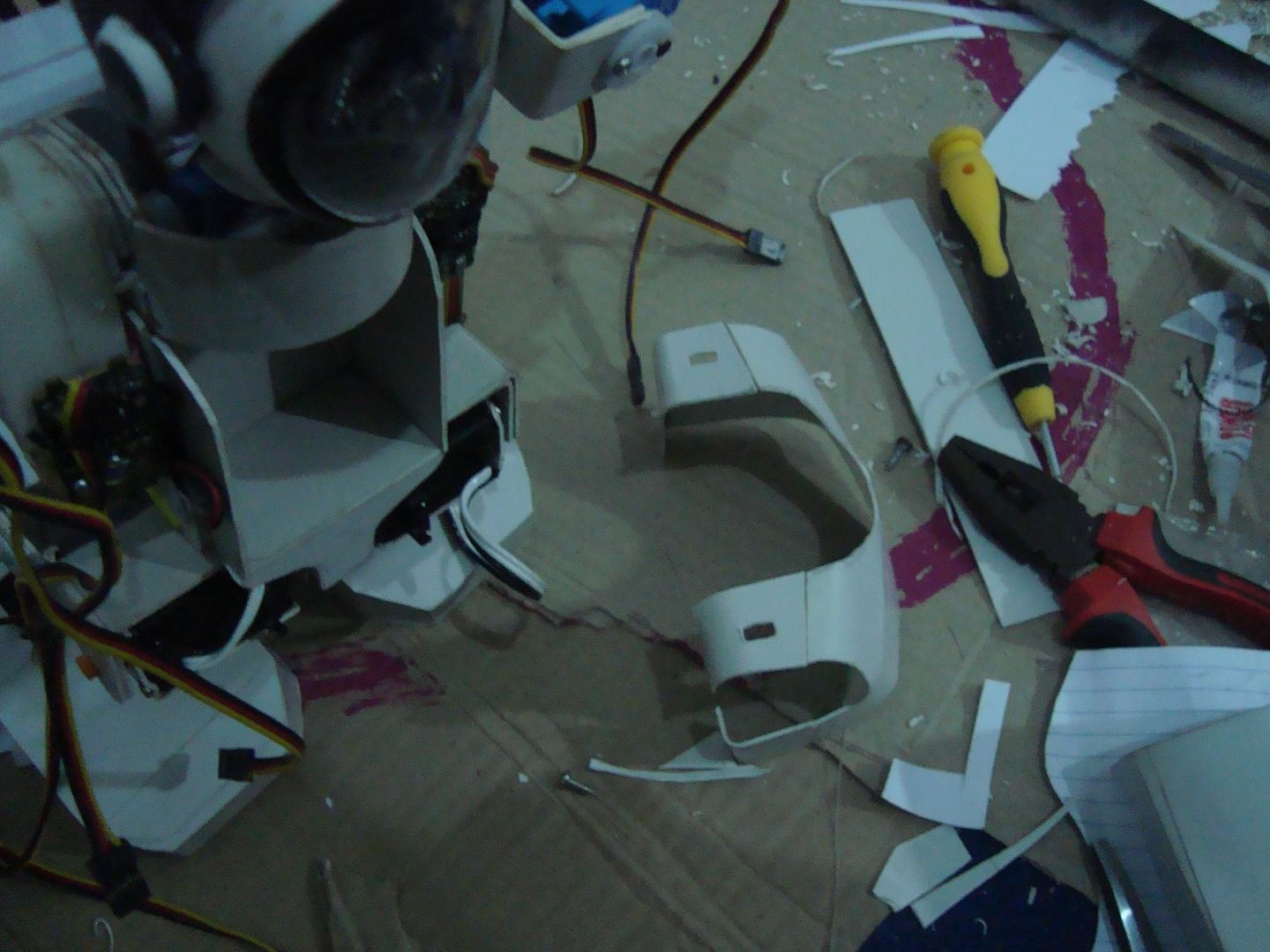 Making Humanoid Robot : 5 Steps - Instructables