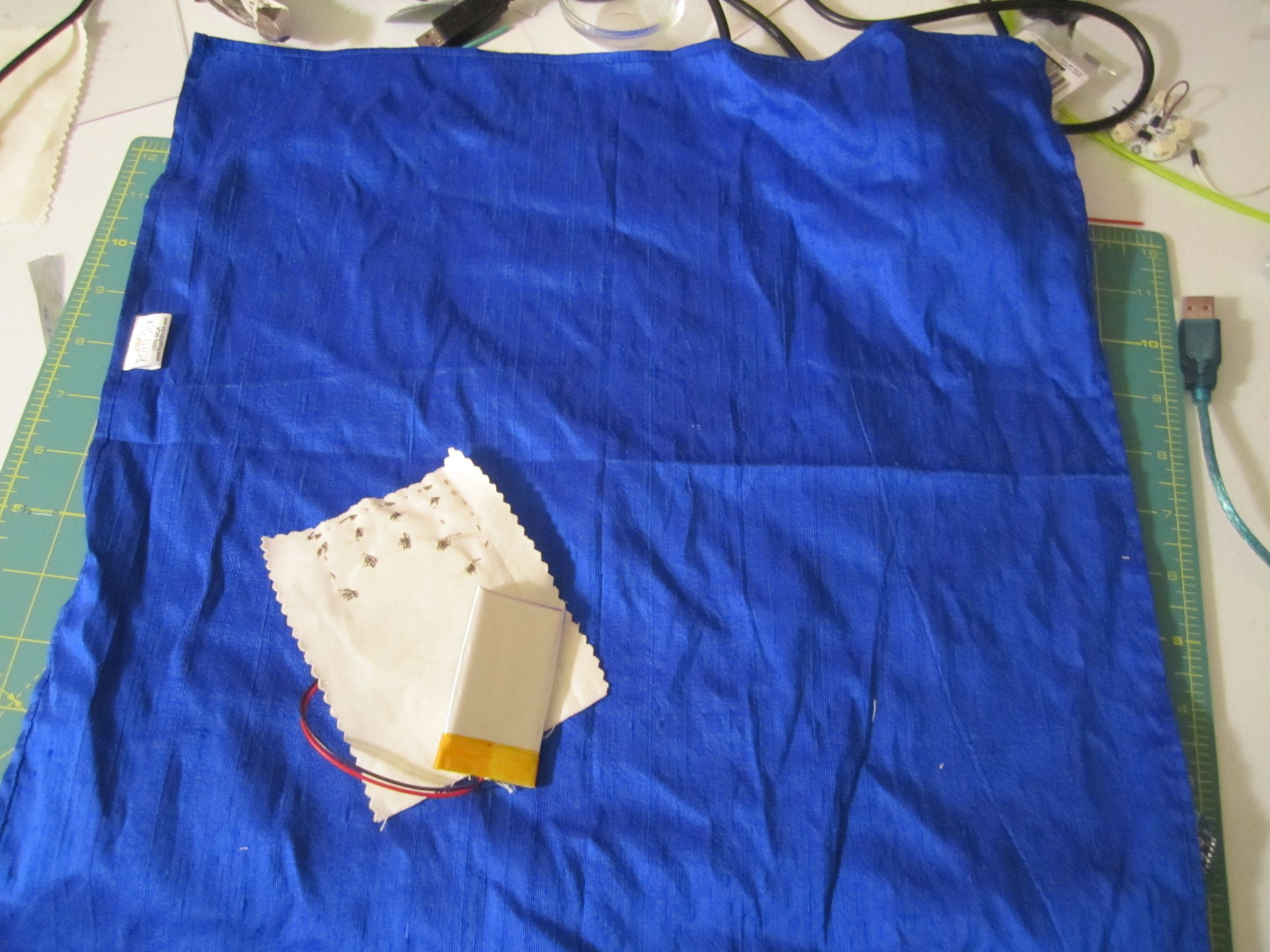 Proximity-Sensing Pocket Squares : 8 Steps (with Pictures) - Instructables