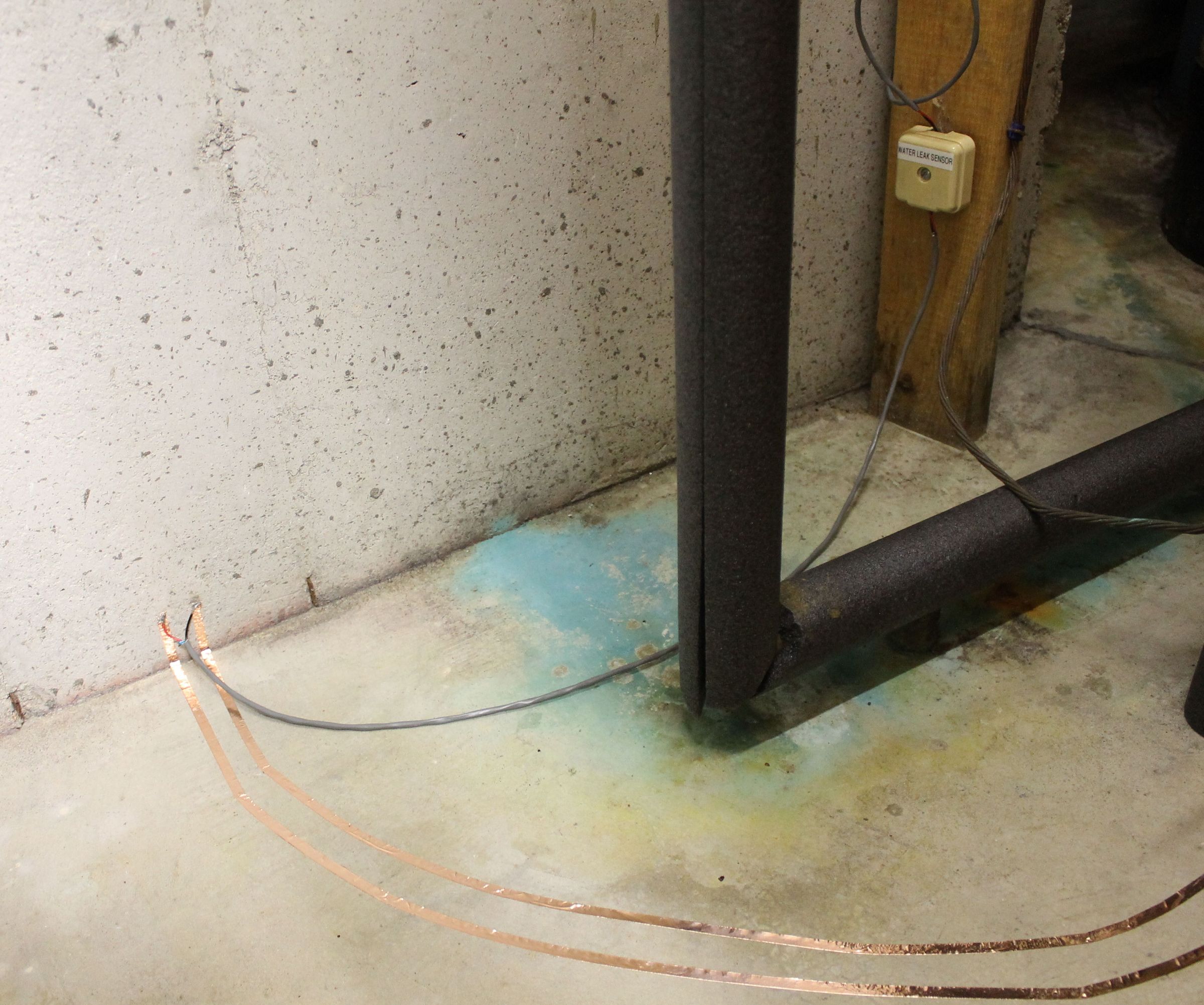 esp8266 wifi water leak sensor DIY Project to Discover - FindingDIY