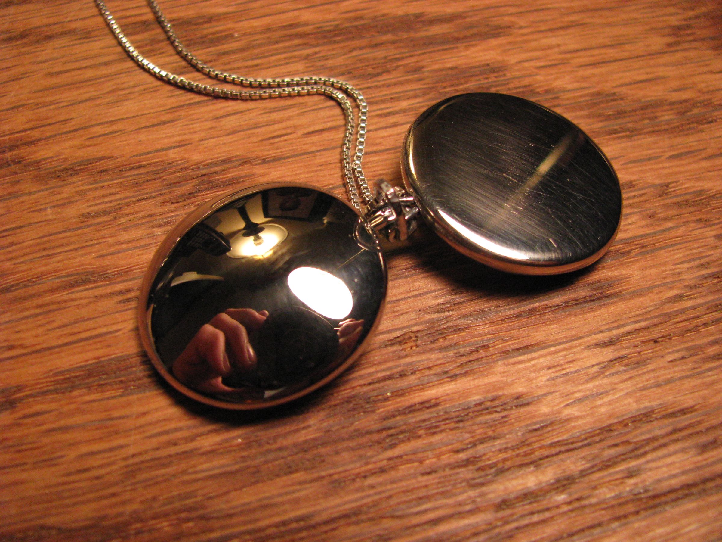 How to Make a Vintage Locket : 11 Steps (with Pictures) - Instructables