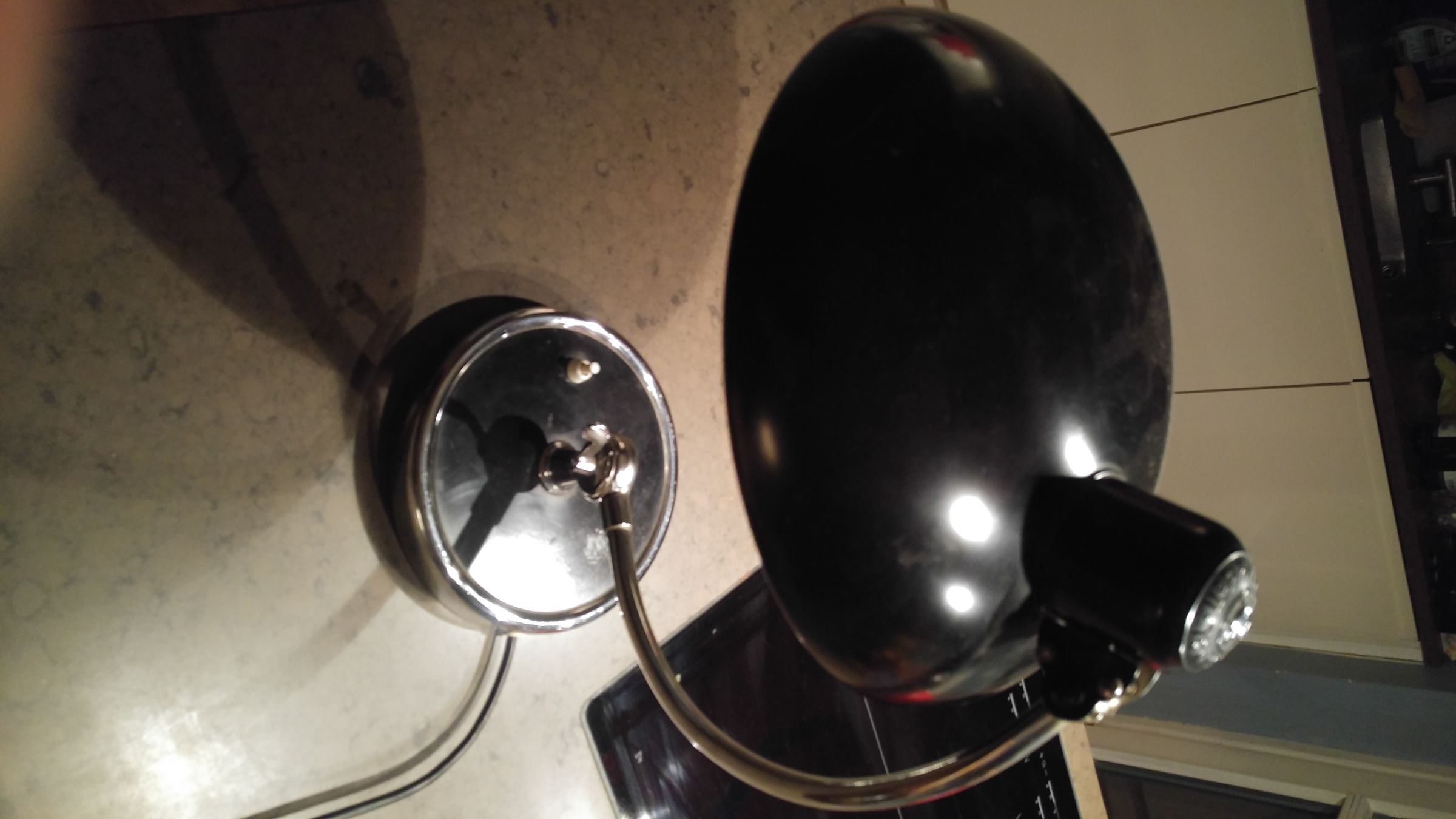 Pepper's Ghost on a Zero Budget: Quick and Cheap Ghost Illusion : 7 ...