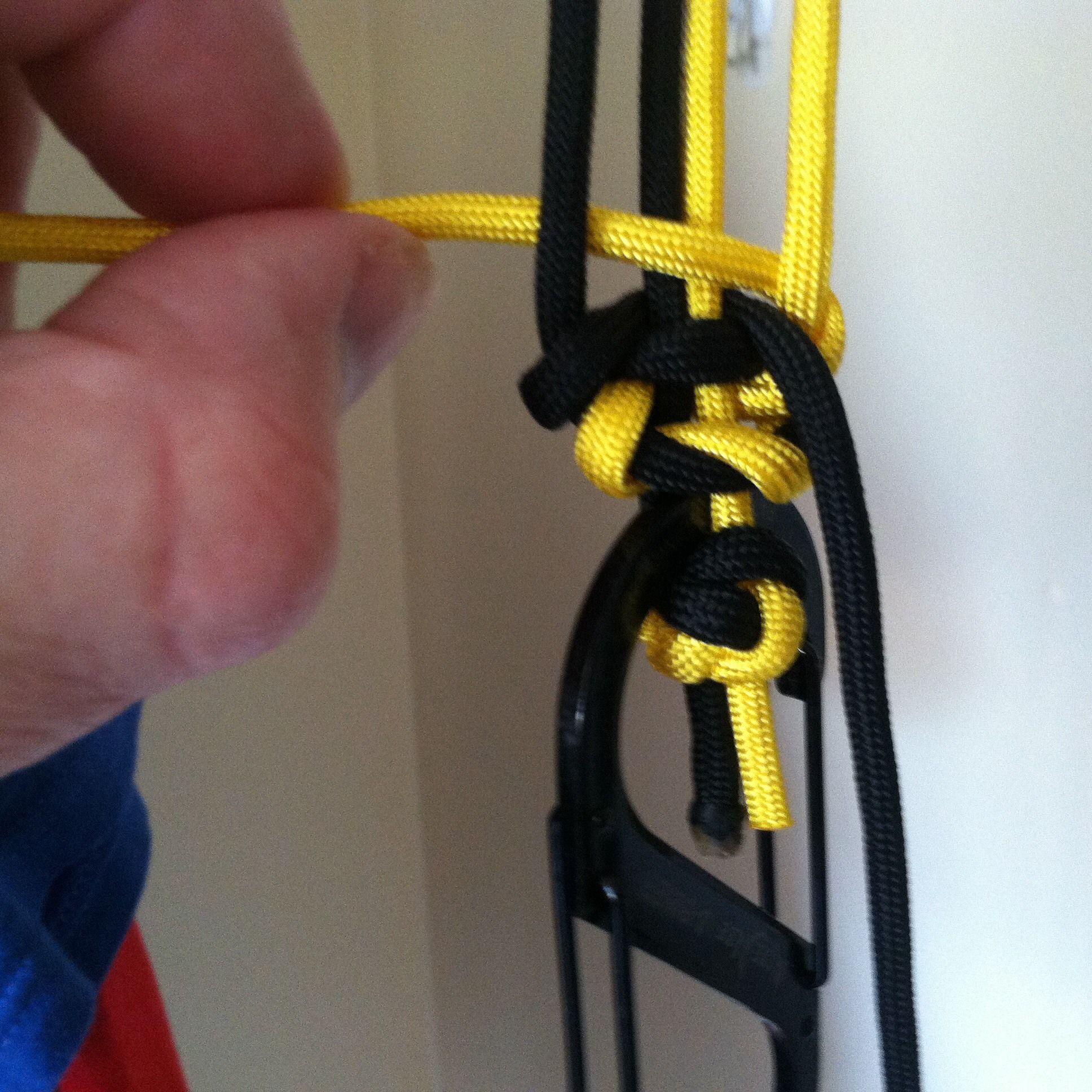 Ladder Bracket or Trilobite Paracord Bracelet : 8 Steps - Instructables