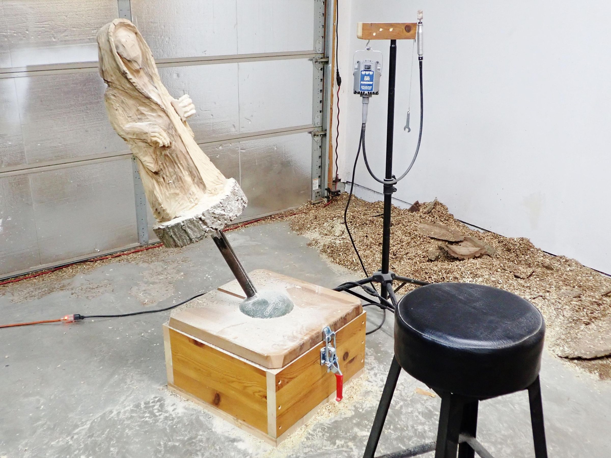 Bowling Ball Wood Carving Vise : 11 Steps (with Pictures) - Instructables